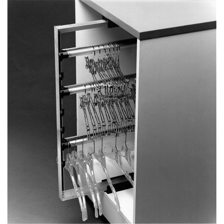 Retractable in counter hanger bar collection rack - IRSG